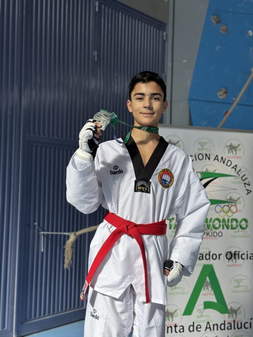 El club Lee Do Kwan cosecha cuatro medallas en el Campeonato de ...